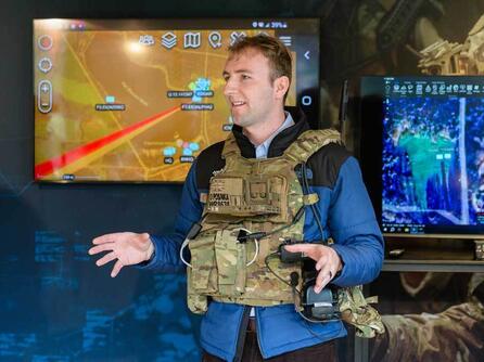 AN/PRC-152A Wideband Networking Handheld Radio | L3Harris® Fast. Forward.